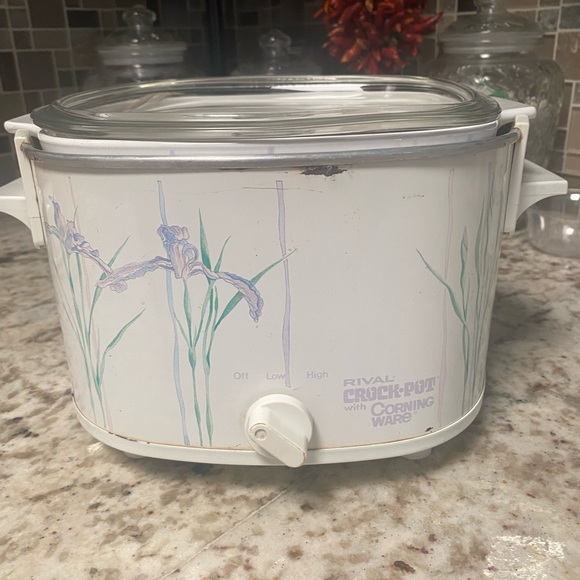 Corningware | Kitchen | Corningware Crockpot With Floral Design White ...